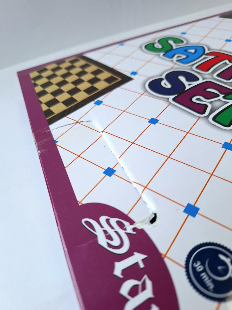 Minor defect Plastic Chess Set Star – CardsHouse